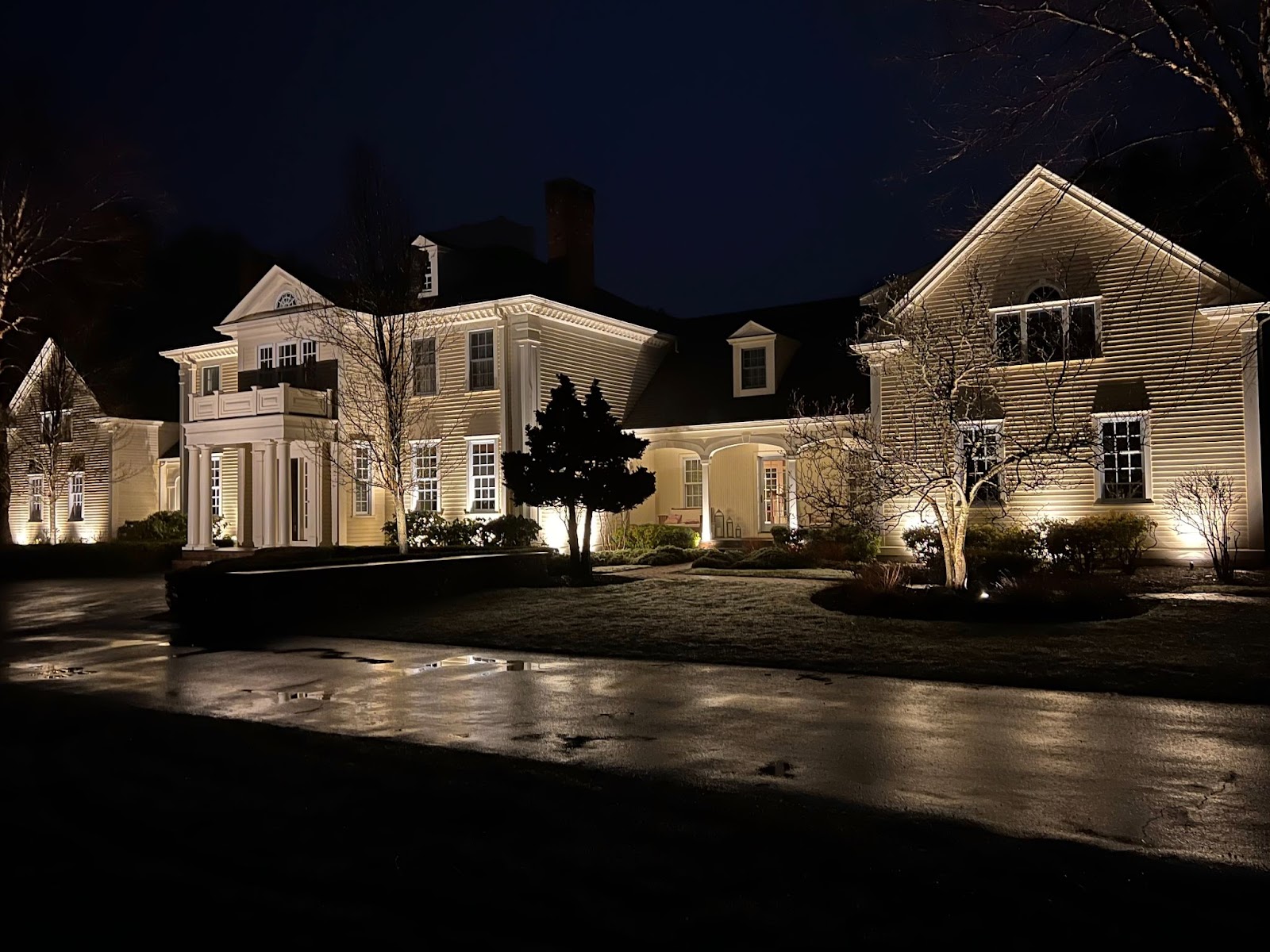 3 Magical Ways to Use Exterior House Lighting - Night View Outdoor Lighting